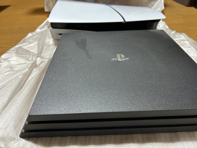 PS5(CFI-2000A01)とPS4Proのサイズ差を比較しつつ同梱物まとめ。 | ねんごたれログ